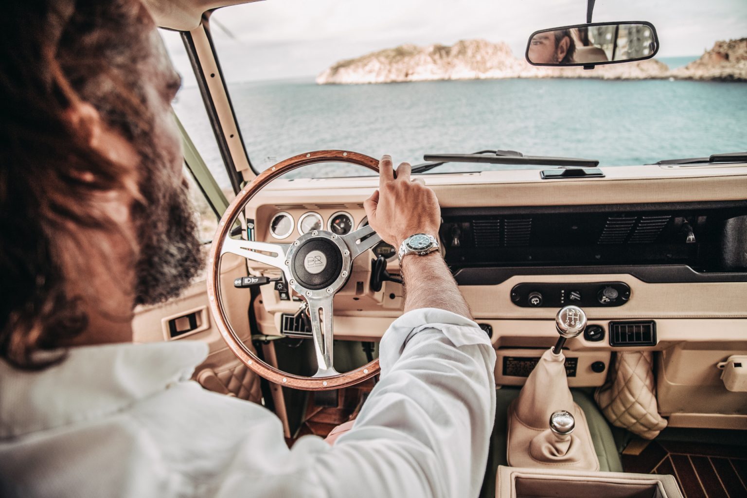 ABOUT US - Beach Rovers